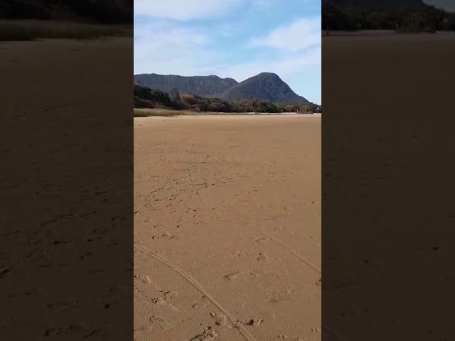 Seca deixa leitos da Lagoa do Peri e do Rio Pilões à mostra